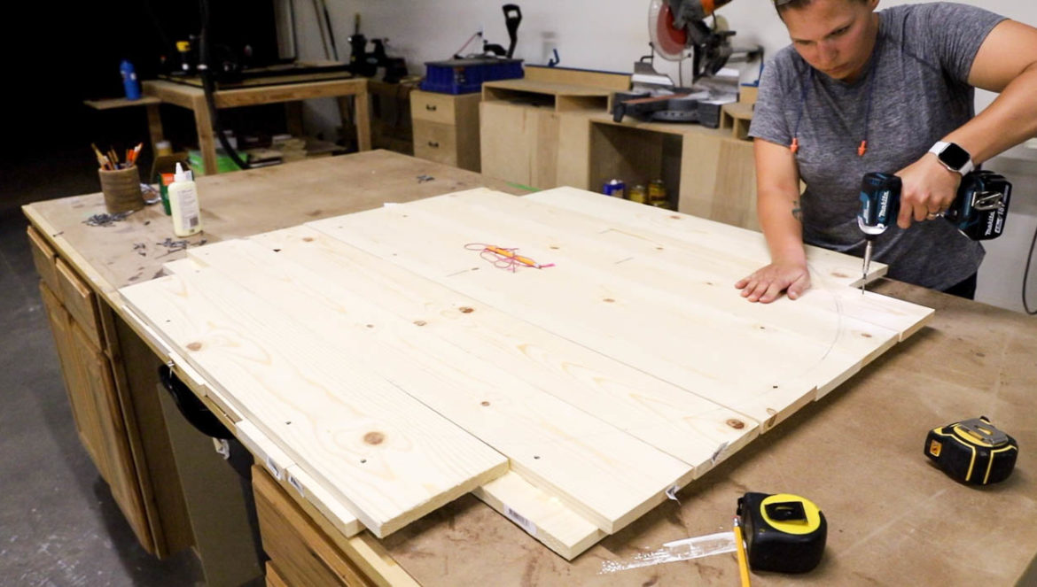 screwing boards together outside circle - Addicted 2 DIY