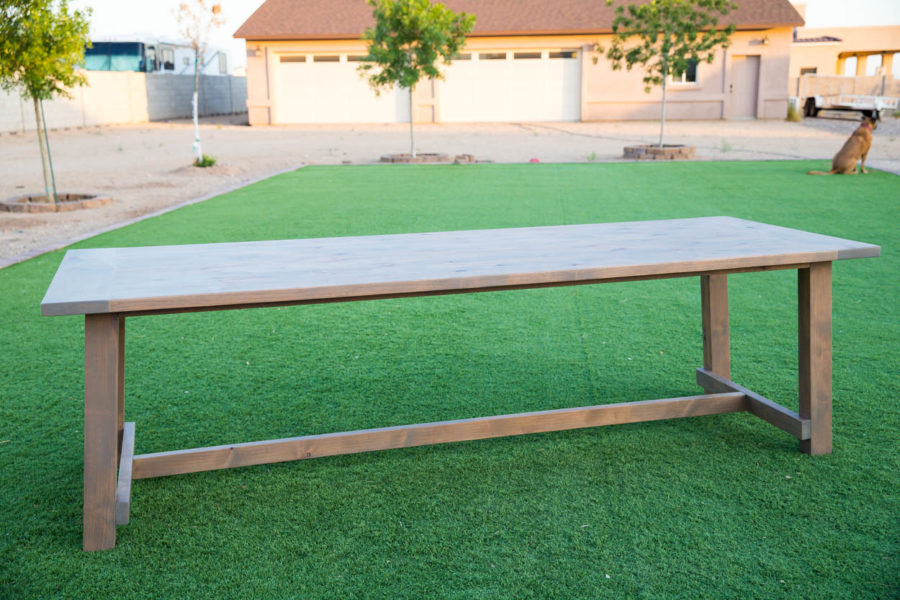 How To Build An Outdoor Table - Addicted 2 DIY